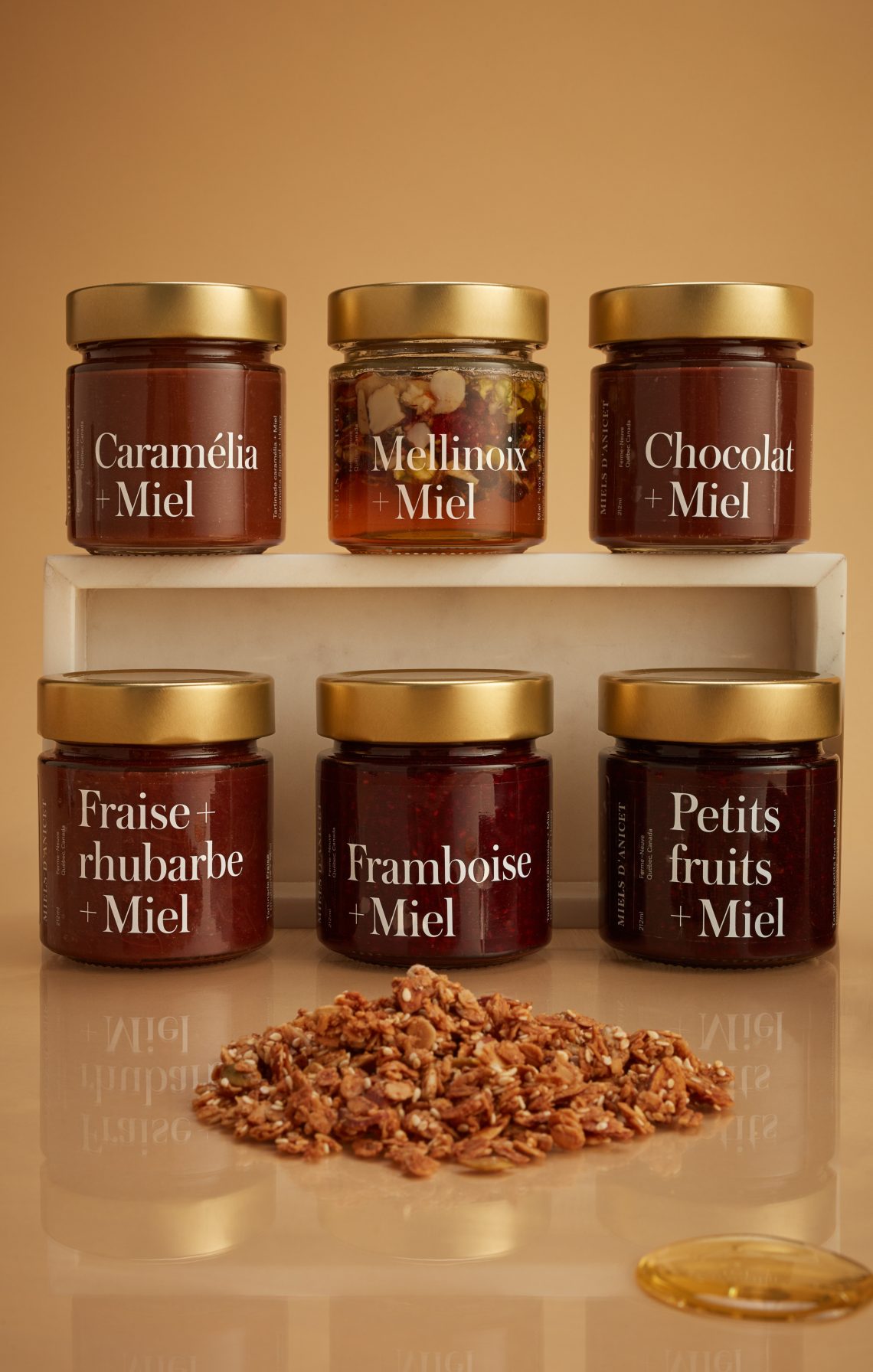 Récolte de miel et fabrication artisanale | Miels d'Anicet